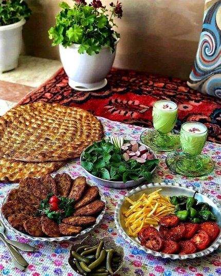 Kotlet: A Tasty Persian Treat - German-Iranian Tour operator